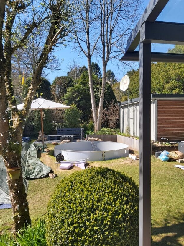 Der Aufbau - Poolheld