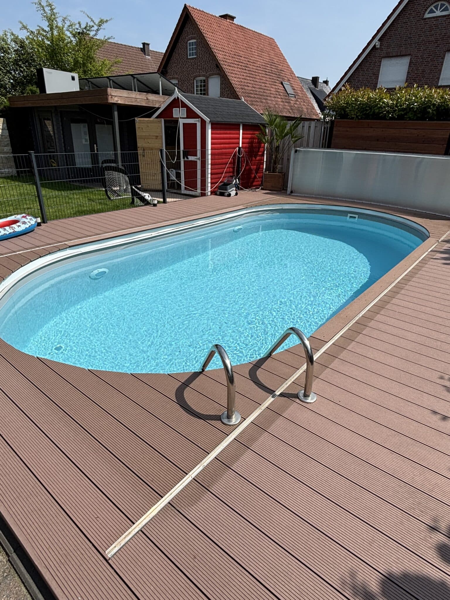 Nach Harter Arbeit endlich Genießen - Poolheld